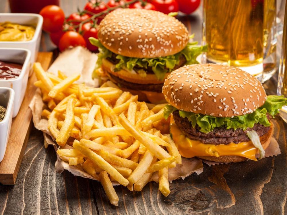 Leezo Burger | Quality Enjoy Mouth-Watering Burgers and Indian Delights ...